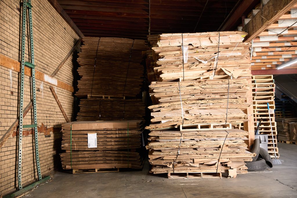 A Quick Guide to Gaylord Boxes: What They Are and When to Use Them